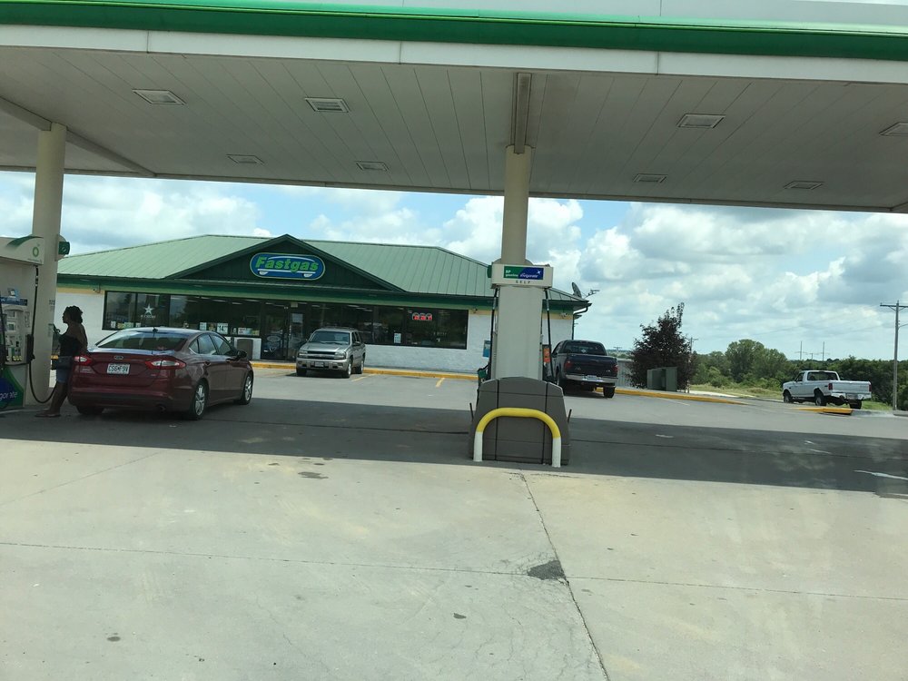 RIVERSIDE MART - 2119 S Riverside Rd, Saint Joseph, Missouri ...