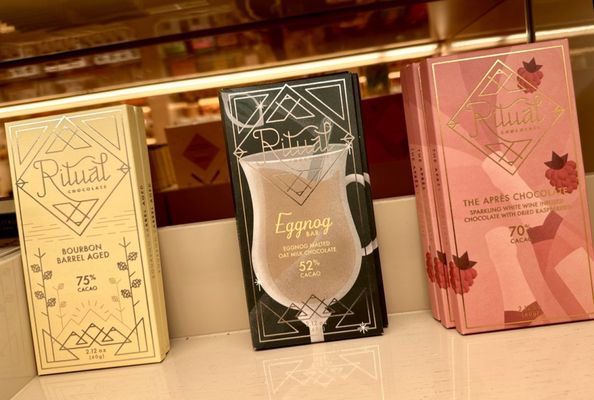 SPOILED PARROT - Updated December 2024 - 13 Photos - 96 S St, New York ...