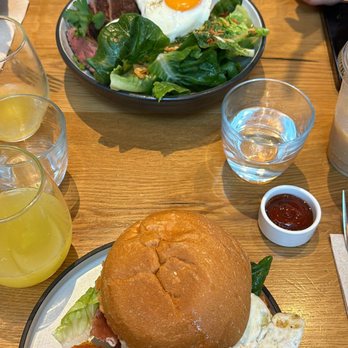 TWO HANDS - 720 Photos & 375 Reviews - 1011 South Congress Ave, Austin ...