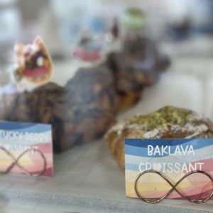 PINNAMEL SWEETS - Updated September 2025 - 13 Photos - 3110 Frankfort ...