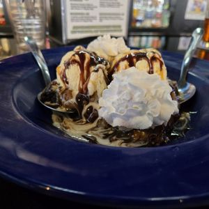 BOOTY’S WINGS BURGERS & BEER - Updated December 2025 - 192 Photos & 447 ...