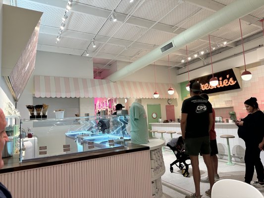 FRESHIE’S ICE CREAM & SODA FOUNTAIN - Updated September 2025 - 22 ...