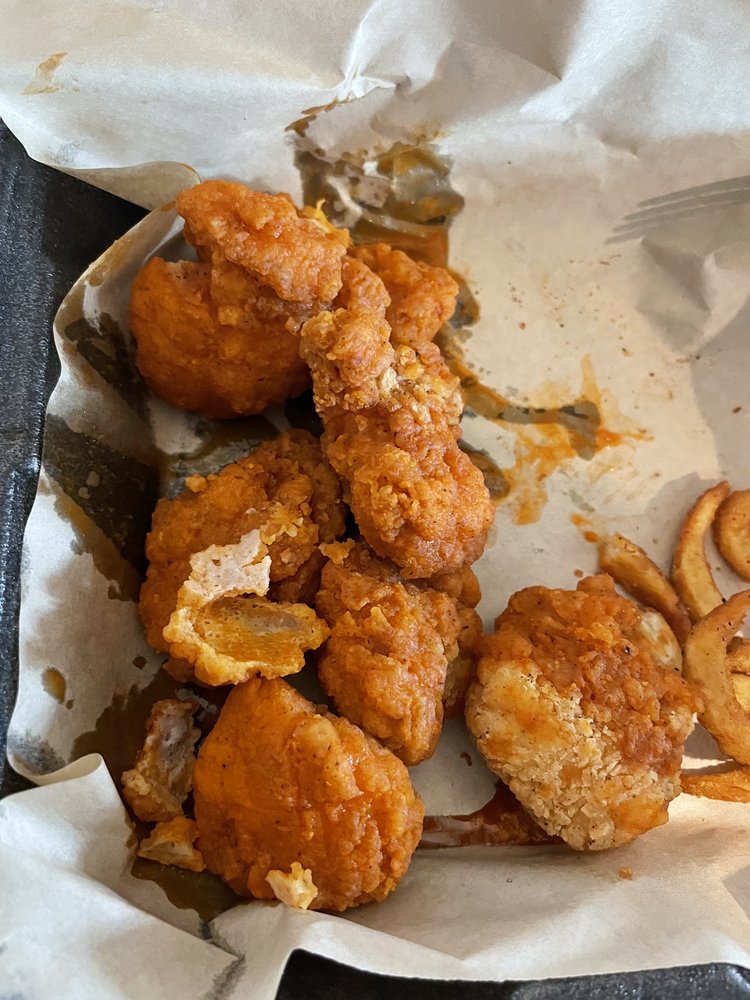 IT’S JUST WINGS - Updated May 2025 - 18 Photos & 33 Reviews - 10001 ...