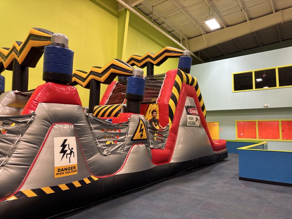 BOUNCE HOPPER - Updated December 2025 - 25 Photos & 13 Reviews - 3300 ...