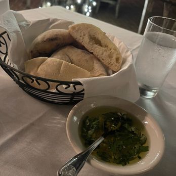 THE MISSION SQUARE RESTAURANT & LOUNGE - Updated September 2024 - 629 ...