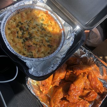 MAC DADDY WINGZ AND CHEEZE - Updated March 2025 - 27 Photos & 19 ...