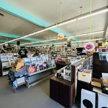 VINYL SOLUTION RECORDS - Updated March 2025 - 80 Photos & 158 Reviews ...