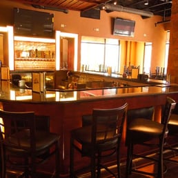 VILLAGE VINTNER WINERY, BREWERY & RESTAURANT - Updated October 2025 ...