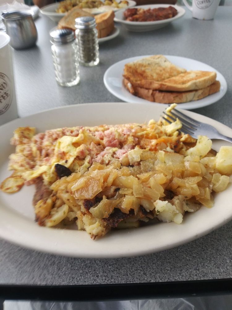 POPPY’S FAMILY RESTAURANT - 38 Photos & 58 Reviews - Breakfast & Brunch ...