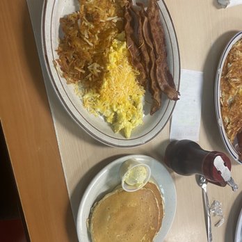 LILLY’S DINER - Updated June 2024 - 88 Photos & 108 Reviews - 19320 E ...