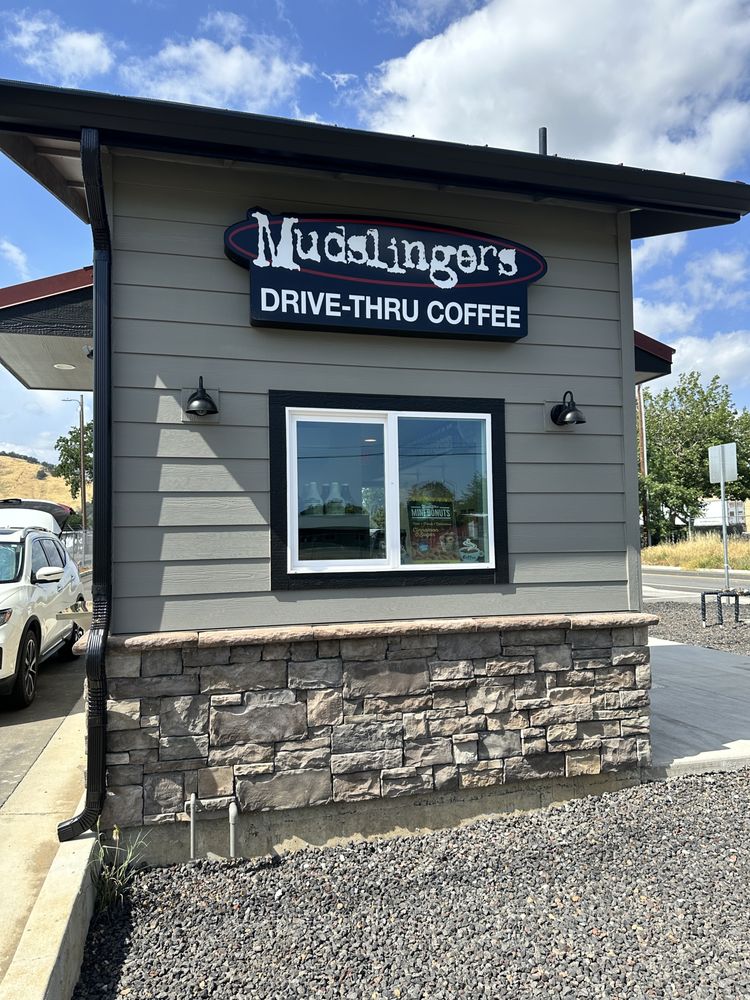 Mudslingers Drive Thru Coffee, Clearlake | Roadtrippers