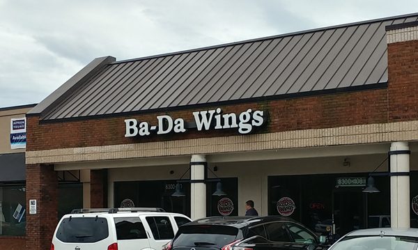 BA-DA WINGS - Updated August 2025 - 31 Photos & 101 Reviews - 6300 ...