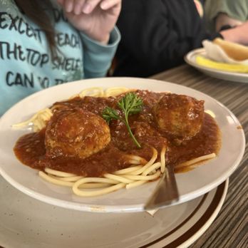 MAMA ZOE MICHAEL’S - Updated July 2025 - 732 Photos & 258 Reviews ...