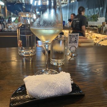 TEMAKI DEN - Updated June 2024 - 786 Photos & 272 Reviews - 3350 ...