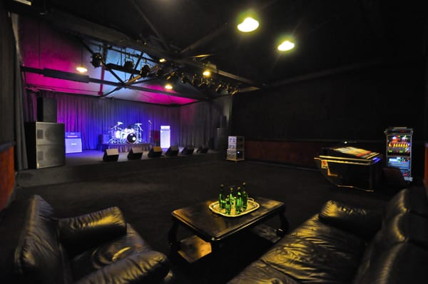 STUDIO INSTRUMENT RENTALS - Updated October 2025 - 20 Photos & 18 ...