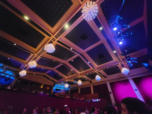 THE UC THEATRE - Updated October 2025 - 259 Photos & 143 Reviews - 2036 ...