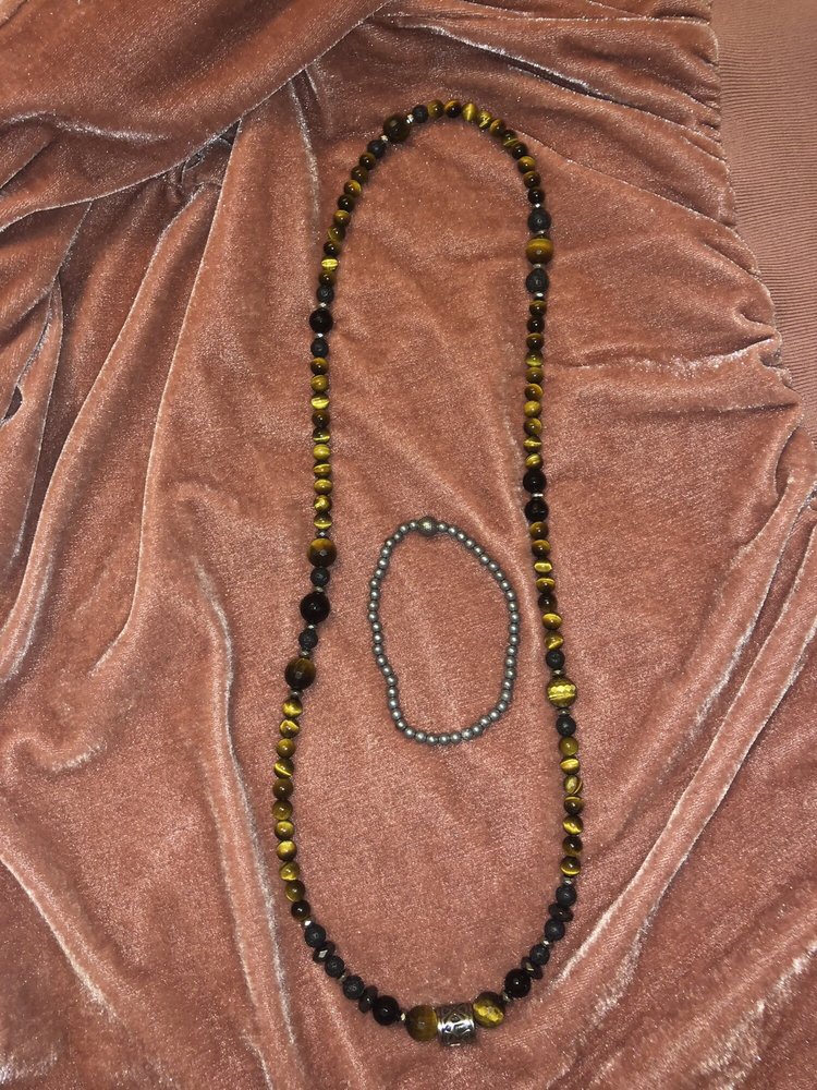 BELLA FINDINGS HOUSE - Updated May 2025 - 26 Photos & 45 Reviews - 607 ...