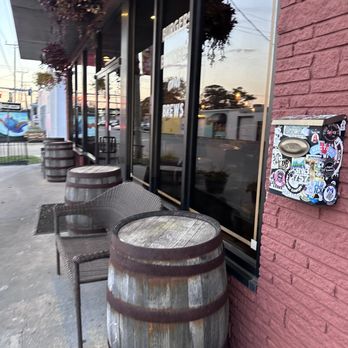 BARREL 17 - Updated March 2025 - 437 Photos & 414 Reviews - 1706 ...