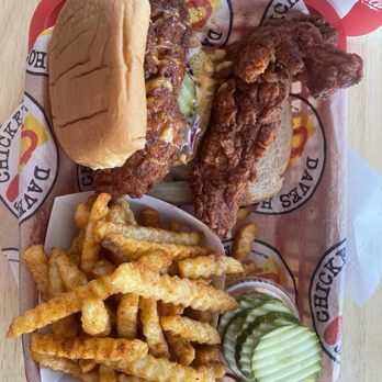 DAVE’S HOT CHICKEN - Updated May 2025 - 63 Photos & 68 Reviews - 1251 S ...