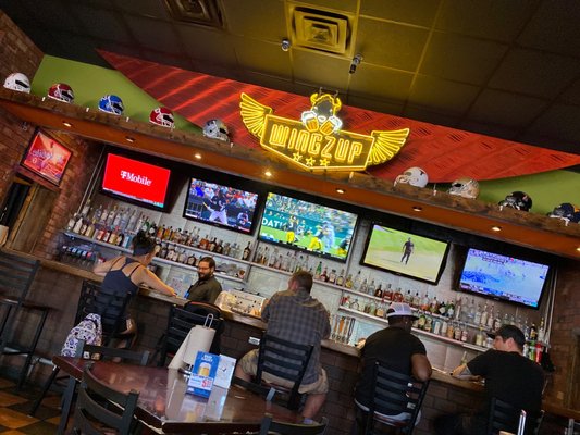WINGZUP - Updated August 2025 - 482 Photos & 542 Reviews - 1000 E 41st ...