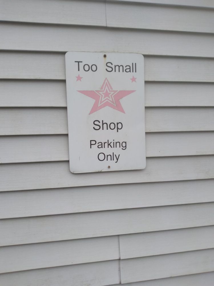 TOO SMALL SHOP - Updated August 2025 - 2209 Camden Ave, Parkersburg ...