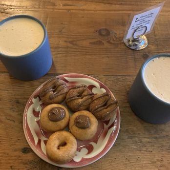 PIP’S ORIGINAL DOUGHNUTS & CHAI - 4586 Photos & 3102 Reviews - 4759 NE ...