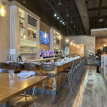 PAZZO ITALIANO - Updated November 2024 - 617 Photos & 703 Reviews ...