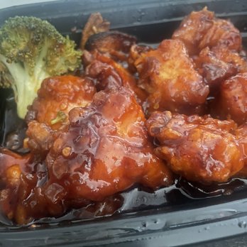 EAST WALL CHINESE CUISINE - Updated June 2024 - 251 Photos & 114 ...