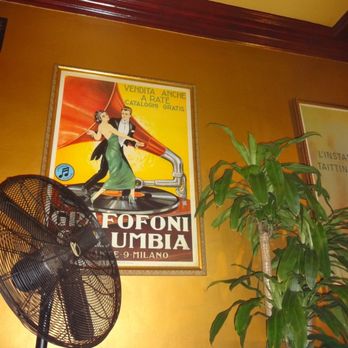 SHAKERS CIGAR BAR - Updated June 2025 - 242 Photos & 259 Reviews - 422 ...