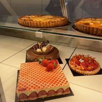 MOULIN - Updated November 2024 - 3263 Photos & 1565 Reviews - 1000 ...