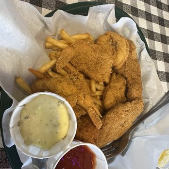 FLYING FISH - Updated November 2024 - 418 Photos & 317 Reviews - 1838 ...