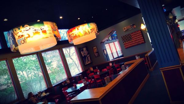 RED ROBIN GOURMET BURGERS AND BREWS - Updated November 2025 - 107 ...