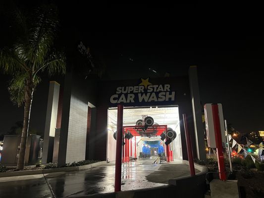 SUPER STAR CAR WASH - MISSION CTR RD - Updated June 2024 - 64 Photos & 61 Reviews - 5448 Mission ...