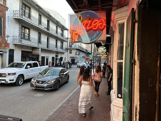 RAZZOO BAR & PATIO - Updated December 2025 - 219 Photos & 277 Reviews ...