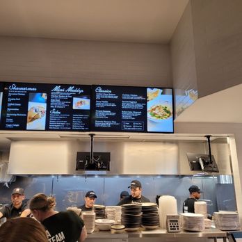 MEDDYS - Updated June 2025 - 138 Photos & 76 Reviews - 4820 E 61st St ...