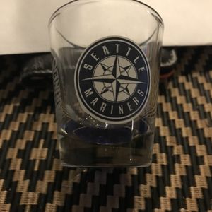 MARINERS TEAM STORE - 49 Photos & 22 Reviews - 1250 1st Ave S, Seattle ...