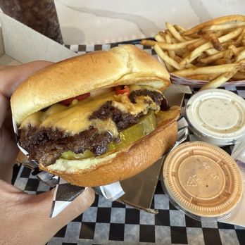 MARATHON BURGER - Updated July 2025 - 322 Photos & 219 Reviews - 7507 ...
