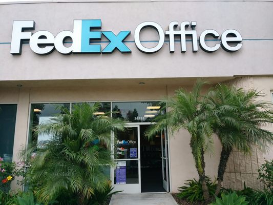 FEDEX OFFICE PRINT & SHIP CENTER - Updated October 2025 - 43 Photos ...