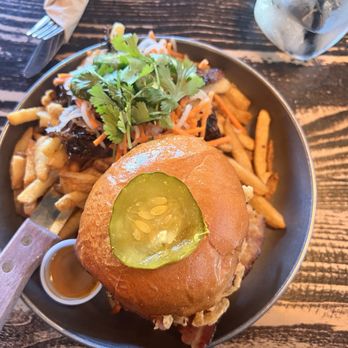 BRODERICK - WALNUT CREEK - Updated August 2024 - 2163 Photos & 1585 ...