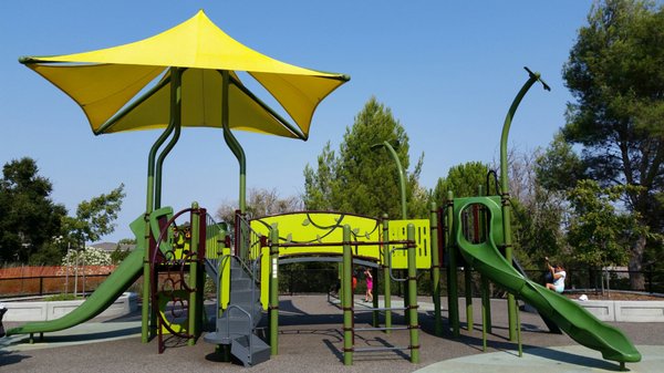 CRESTVIEW PARK - 25 Photos & 28 Reviews - 998A Crestview Dr, San Carlos ...