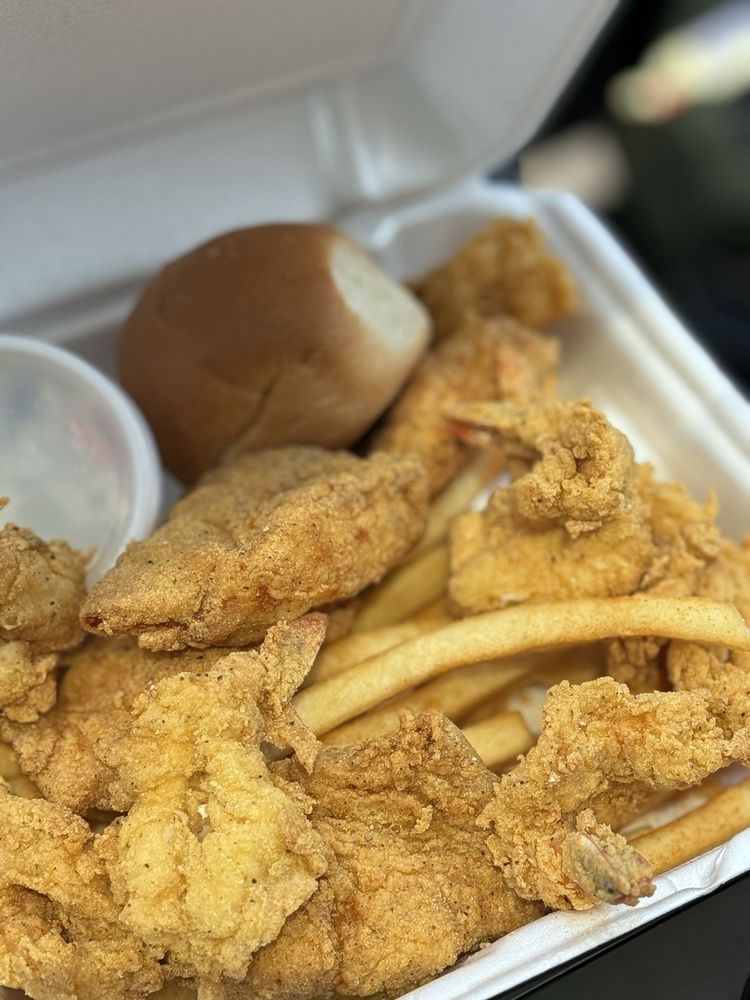 HAPPY FISH MARKET - Updated January 2026 - 78 Photos & 173 Real Reviews ...