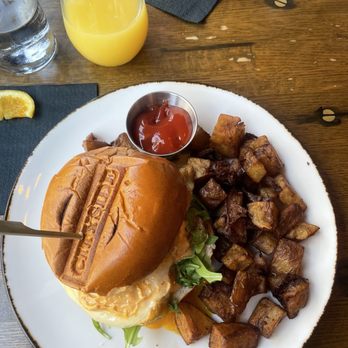 CITYSIDE TAVERN - Updated December 2025 - 158 Photos & 475 Reviews ...