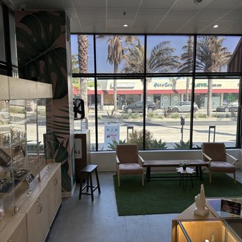 LOCAL CANNABIS COMPANY - Updated October 2024 - 27 Photos & 23 Reviews ...