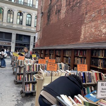 BRATTLE BOOK SHOP - Updated August 2025 - 254 Photos & 186 Reviews - 9 ...