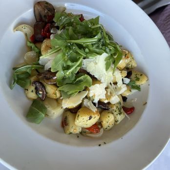 IL POSTO TRATTORIA - Updated April 2025 - 632 Photos & 704 Reviews ...