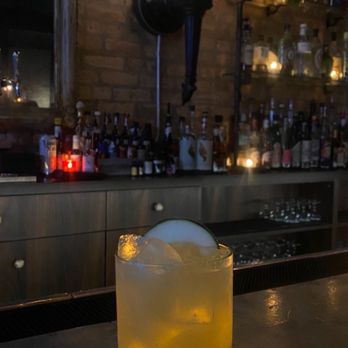 THE VICTOR BAR - 153 Photos & 191 Reviews - 4011 N Damen Ave, Chicago ...