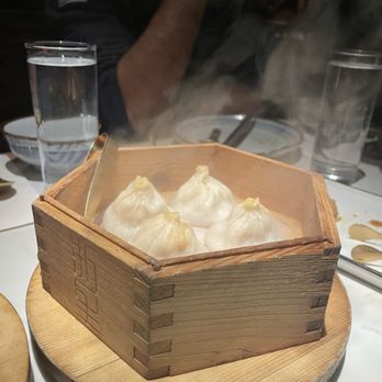 CHELI - Updated March 2025 - 1987 Photos & 422 Reviews - 19 St Marks Pl ...