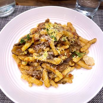 UMILE TRATTORIA - Updated January 2026 - 99 Photos & 37 Reviews - 211 ...