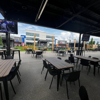 OAKLEY GREENS - Updated March 2025 - 86 Photos & 34 Reviews - 3065 ...