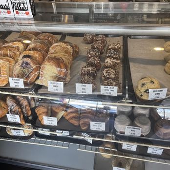 QUACK’S 43RD STREET BAKERY - Updated August 2025 - 603 Photos & 875 ...